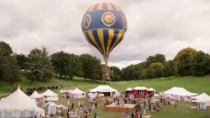 Bridgerton balloon in series 3 - British Balloon Museum & Library